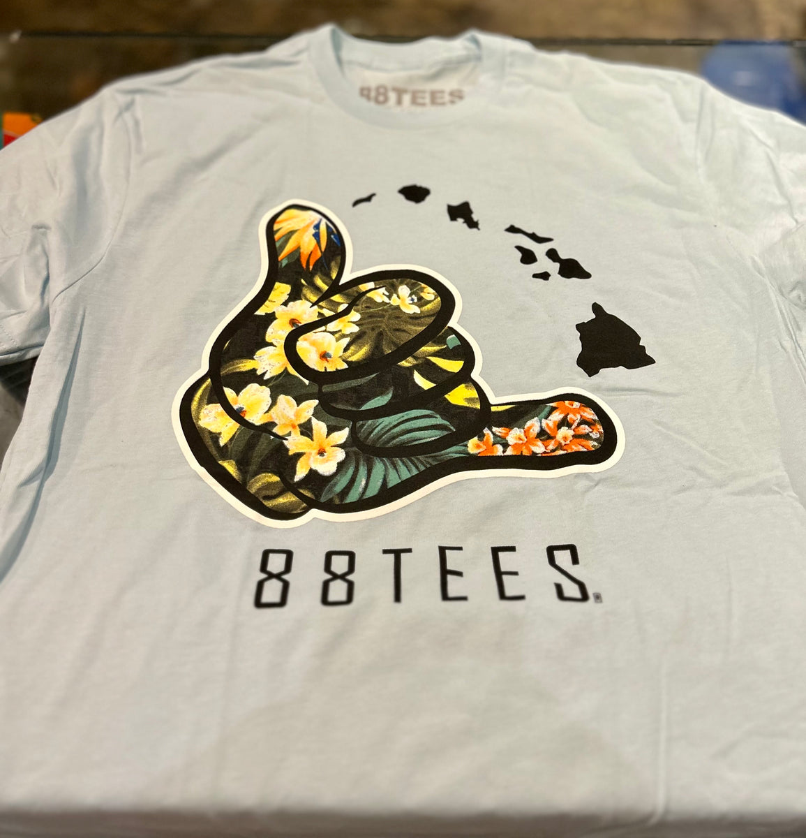 Shaka Floral with Hawaiian Islands – 88 Tees - Honolulu, Hawaii
